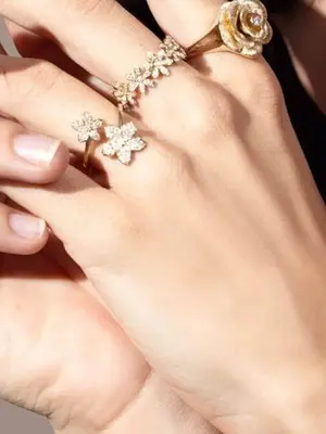 SYDNEY EVAN 14kt Yellow Diamond Daisy Eternity Ring