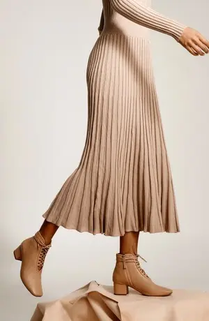 DANIELLA SHEVEL Cleo Ankle Boot - Beige