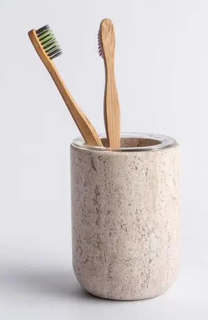 ANDJACOB DECOR Less Is More Toothbrush Holder