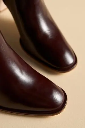 REFORMATION Gillian Ankle Boots - Wine