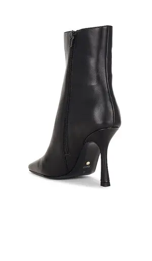 Raye Path Boot
