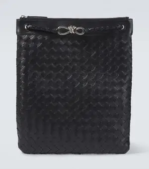 Bottega Veneta Andiamo Intrecciato Leather Messenger Bag - Black