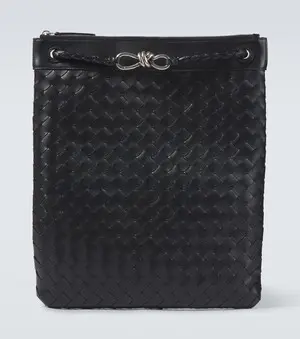 Bottega Veneta Andiamo Intrecciato Leather Messenger Bag - Black