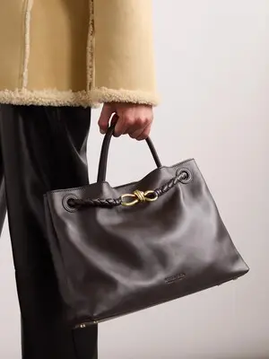 Bottega Veneta Andiamo Medium Leather Tote