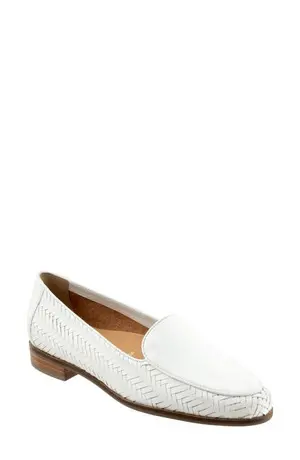 Trotters Lyric Leather Loafer - White