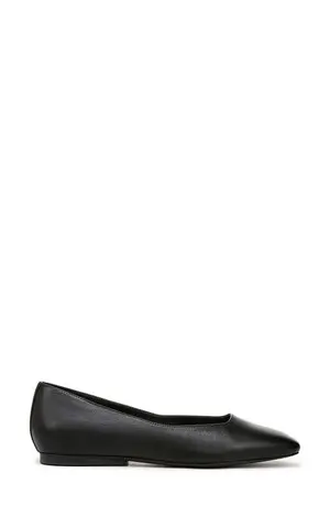 Naturalizer Chelsea Flat