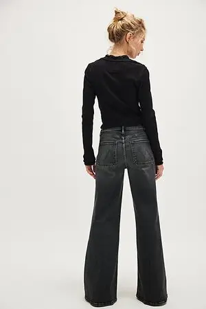 MOTHER The Patch Pocket Twister Jeans - Up In Smoke
