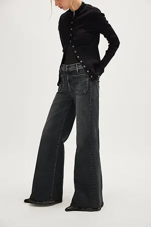 MOTHER The Patch Pocket Twister Jeans - Up In Smoke