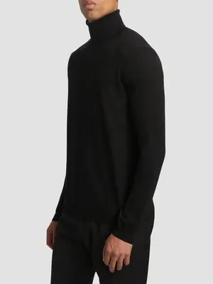 Giorgio Armani Cashmere Turtleneck Sweater