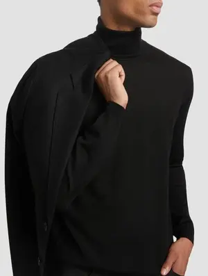 Giorgio Armani Cashmere Turtleneck Sweater