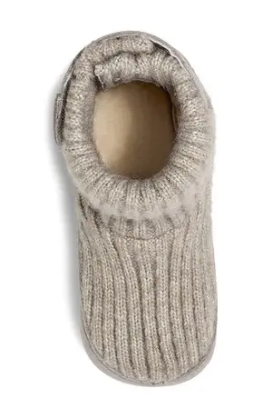 UGG Skyler Bootie & Beanie Set - Grey