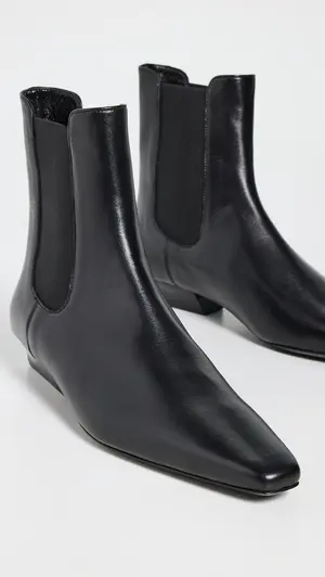 Staud Wally Chelsea Boots