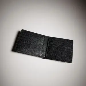 Gucci Gg Marmont Bi-fold Card Case Wallet Leather - Gold