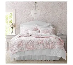Laura Ashley Bedford Pink/white King Quilt Set - One-color