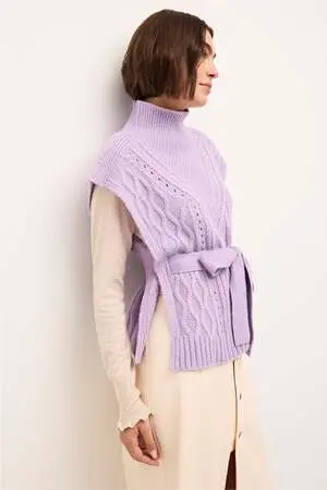 MARIE OLIVER Hampton Popover
