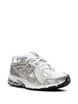 NEW BALANCE 1906r Sneakers