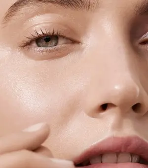 WESTMAN ATELIER Lit Up Highlighter Stick - Metallic