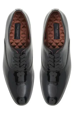 Ted Baker London Ogilvie Longwing Oxford