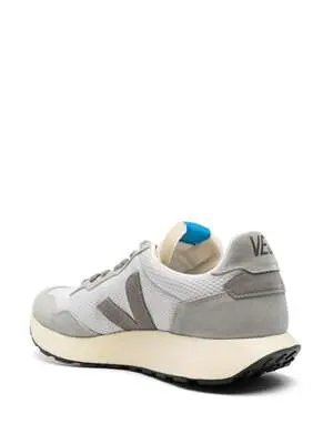 VEJA Paulistana Sneakers