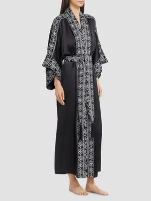 Natori Ysobel Embroidered Robe