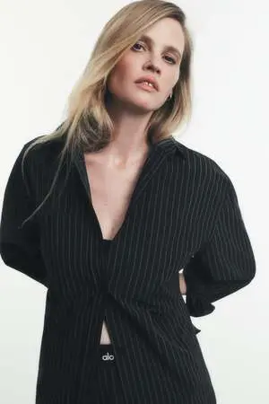 Alo Yoga Pinstripe Daylight Button Down Long Sleeve Top - Black/titanium