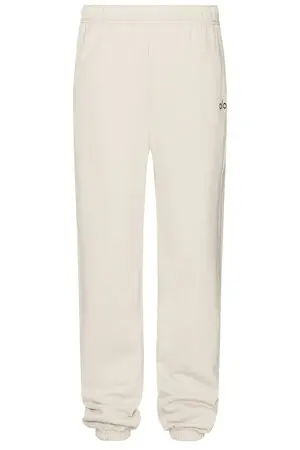 Alo Yoga Accolate Sweatpants In Grey