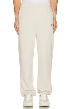 Alo Yoga Accolate Sweatpants In Grey