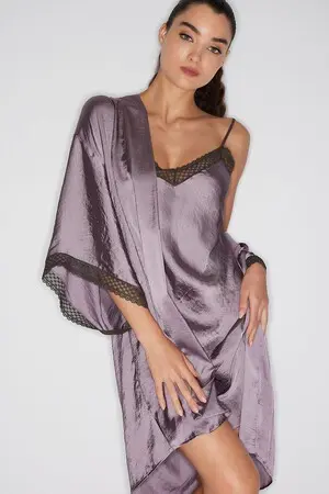 Natori Ashley Icon Lace Wrap Gray