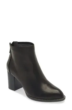 CHOCOLAT BLU Alanna Bootie - Black Leather