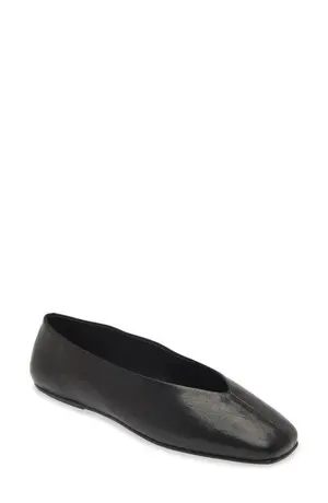 Retro Pointed Toe Flats