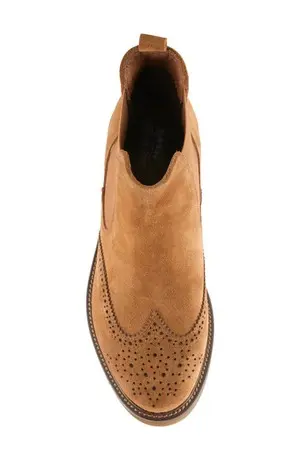 SPRING STEP SHOES Tenny Wingtip Chelsea Boots