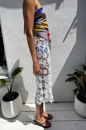 MADLY VINTAGE Floral Crochet Lace Skirt