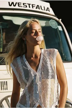 MADLY VINTAGE Crochet Lace Vest