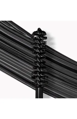 Carolina Herrera Fabulous Eyes Smudgeproof Mascara