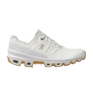On Cloudventure Sneakers - White