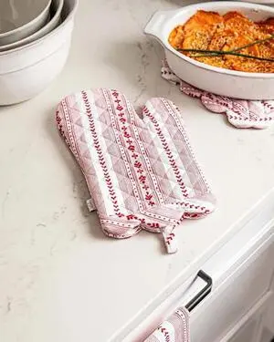 JULISKA Villa Stripe Ruby Oven Mitt And Pot Holder 2pc Set - Red