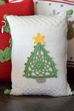 MELANGE COLLECTION Crochet Tree Mini Pillow
