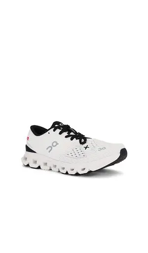 On X 4 Sneaker - Ivory & Black