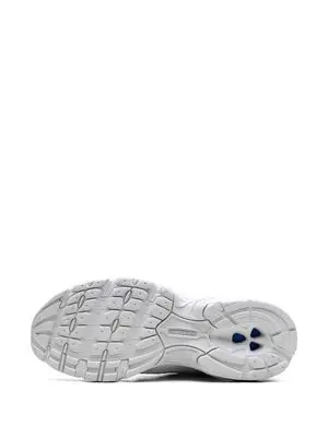 NEW BALANCE 530 Sneakers - White