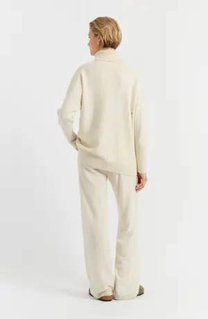 Chinti & Parker Cashmere Roll Neck Sweater - Cream