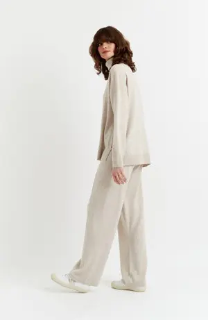 Chinti & Parker Relaxed Roll Neck Wool & Cashmere Sweater - Cream