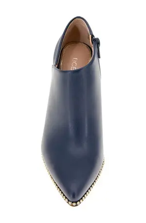 Bcbgmaxazria Hadix Pointed Toe Bootie