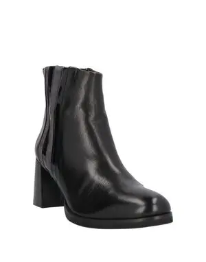 CALPIERRE Ankle Boots