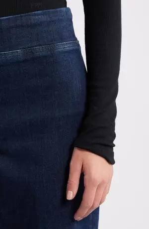 FRAME Jet Set Slim Palazzo Pull-on Jeans