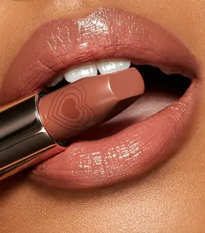 Charlotte Tilbury K.i.s.s.i.n.g Lipstick - Nude