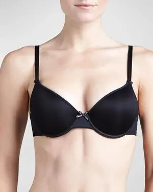 Chantelle Basic Invisible Memory Foam T-shirt Bra Black
