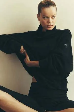Alo Yoga Mock Neck Pullover Top - Black