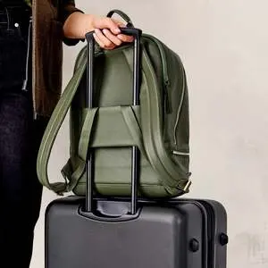 VERA BRADLEY Chancery Backpack - Green