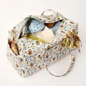 VERA BRADLEY Large Original Duffel Bag - Blue