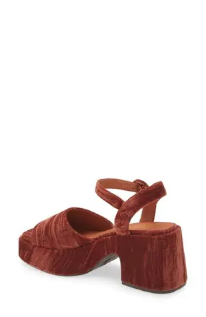 CHOCOLAT BLU Helga Platform Sandal - Copper Velvet